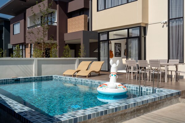 Kanna Farmhouse Pool Villa - Doi Saket District