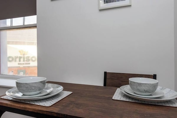 Fully Equipped Kitchen, Double Room - Port Talbot