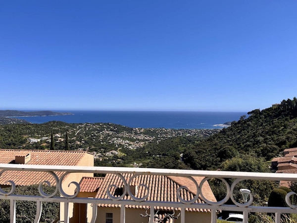 2-room Apartment - Sea View - Pool - Cavalaire - Hyères