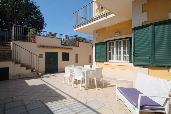 Villa Modica (Sicily: Sun - Sea - Culture) - Pozzallo