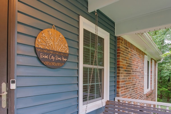 Charming 4-bedroom House On The Flint River, Wifi In Beautiful Huntsville, Al. - 헌츠빌
