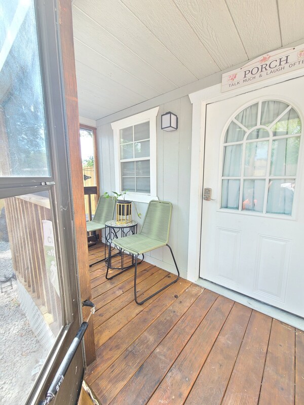 Charming 2 Bedroom Tiny Barn With Wifi And Ac In Quaint Casselberry - Prairie Lake, Altamonte Springs