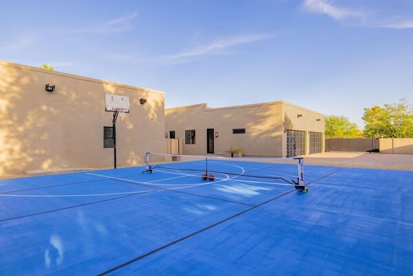 Hózhó Residence On Cactus - Scottsdale, AZ