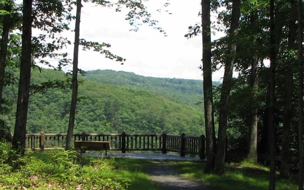 Pop Up Camper Site Water & Electric Up To 32ft - Pennsylvania
