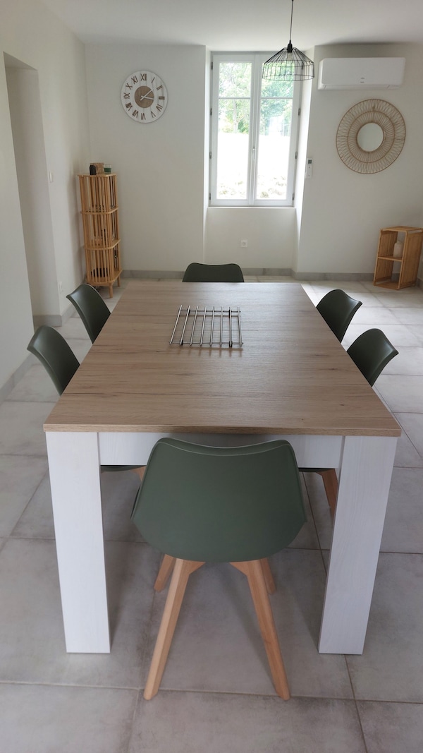 Maison Pour 6 Personnes ,15 Kms De Dole Entre Besançon Et Dijon.\nproche Beaune - Jura