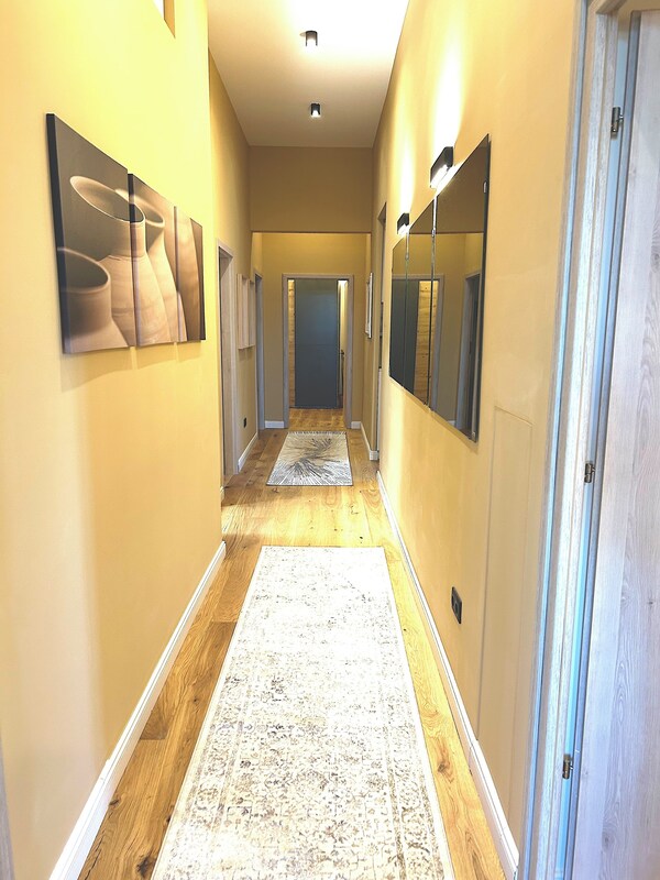 Danube Riverfront Panorama Luxury 7-bedroom Apartment - Budapest