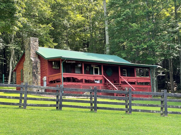 Cozy 2bedroom Mountain Cabin On 18 Acres Near The Appalachian Trail - Marion, VA