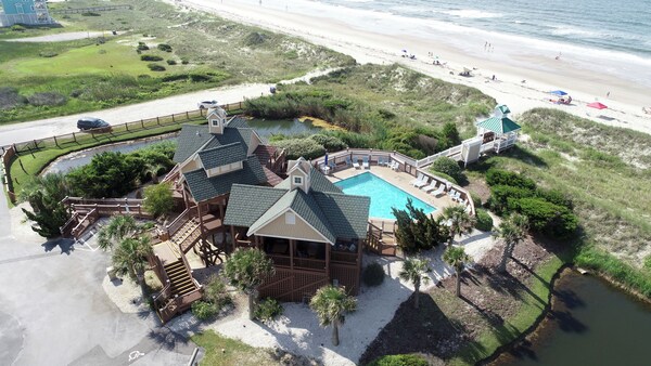 The Marina Sanctuary, Spectacular Views, Walking To Waterfront Dining - Oak Island, NC