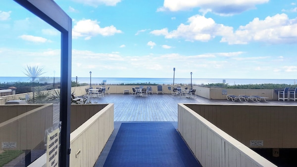 Steps To Beach & Shops! Prime Ocean City 1br -3 Bed, Plant-based Friendly Condo! - Selbyville, DE