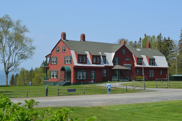 Enjoying Beautiful Campobello Island In The Comfort Of A Big Class A Motorhome. - ニュー・ブランズウィック