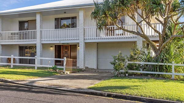Port O'call - Five Bedroom Home - Brooms Head