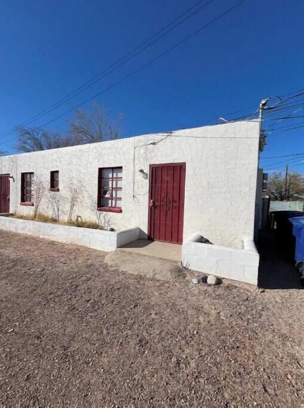 Cozy Tucson Remodeled Apartment - Tucson, AZ