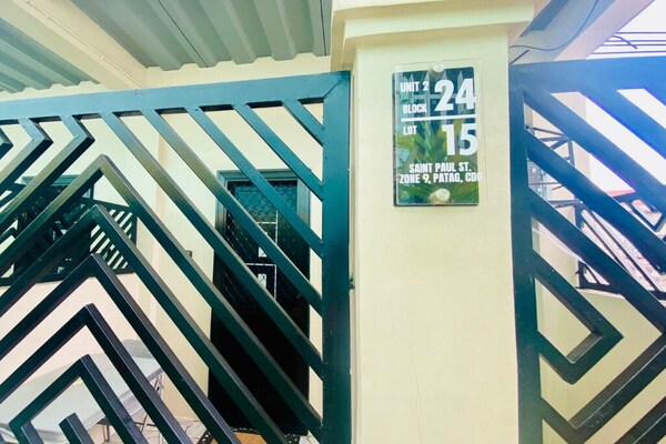 Charming Studio With Ac, Fully-functional Kitchen, And Wifi In Downtown Cdo - Cagayan de Oro