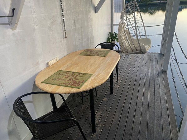 On The Water Boat House. - Whangārei