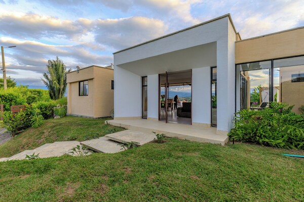Country House With View Of The Mountains And River - Quindío