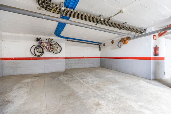 Appartement 'Garrota' Avec Vue Sur Les Montagnes, Balcon Et Wi-fi - Sort