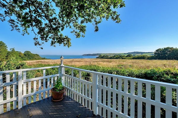 Charming Holiday Home In Great Thorness, No Deposit - Isle of Wight