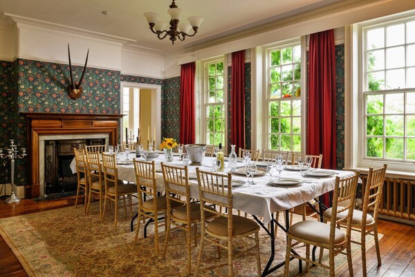 9 Bedroom Country House In Longtown, No Deposit - Dumfries and Galloway