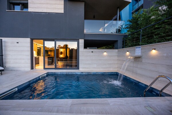 The Bayfront - Luxury Pool Residence - Zadar