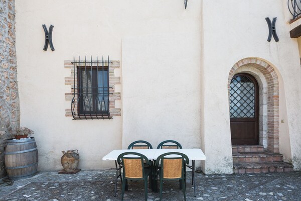 Alvavista2 Apartment With Pool, 20 Minutes' Drive From The Center Of Assisi. - San Giacomo