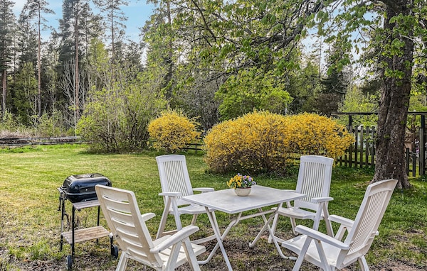 Pet Friendly Apartment In Gislatorp - Nybro