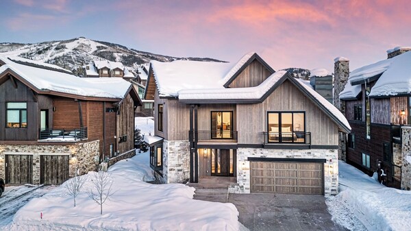 Ski Slope View+ Hot Tub - Spotted Saddle Lodge - Steamboat Springs, CO