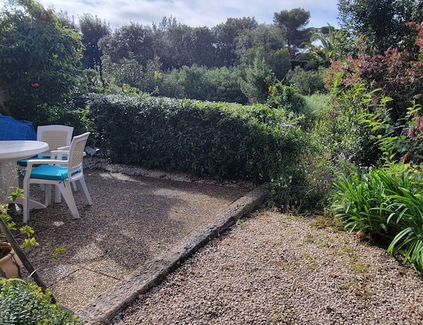 Apartment With Garden - Near Beach - Les Issambres