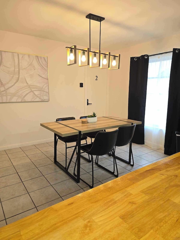 Cozy Dreamy Suites 1 In Marvelous Cape Coral With Ac, Wifi - Fort Myers, FL