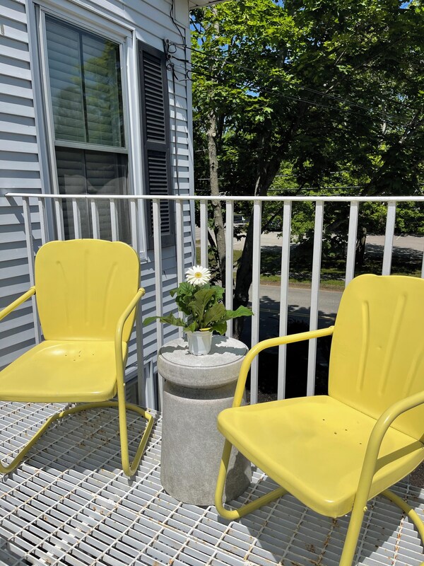 Glamour Meets Country Guest Suite With Hot Tub! - Maine