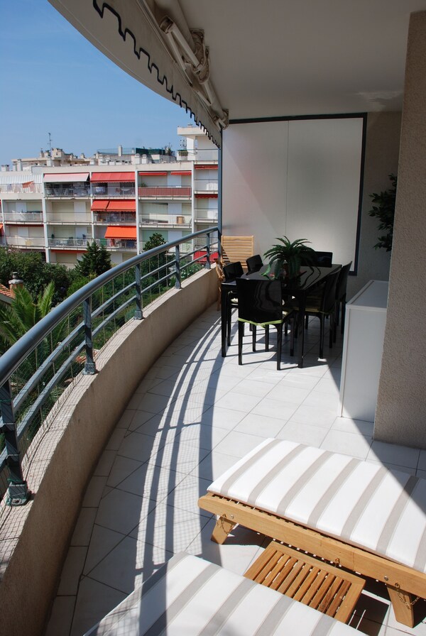 Beautiful Apartment In The Heart Of Palm Beach, Cannes - Biot