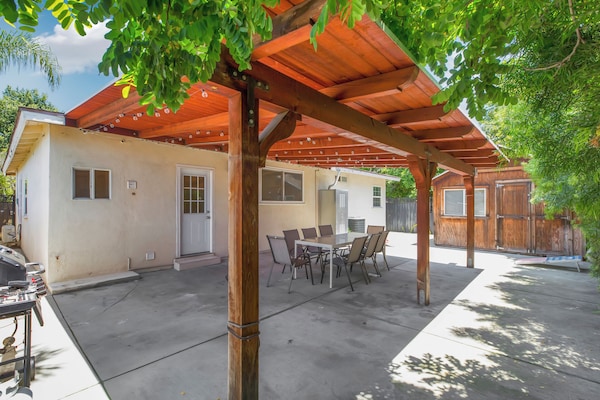 Elegant And Stylishly Crafted Modern Home - Monrovia, CA