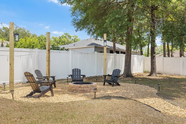 Entire Home Near Silver Springs Park And World Equestrian Center/ Firepit - Ocala, FL