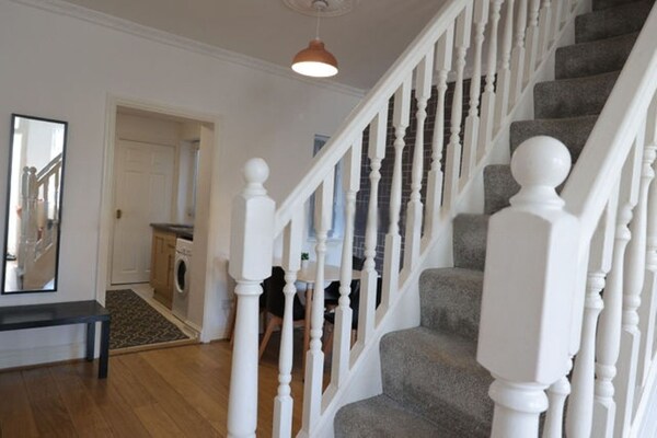 Providence Luxury Apartment\n9-minute Drive To The Everton Football Club - Liverpool