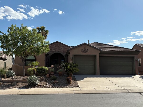2 Bedroom Home In Gated Community Next To Canoa Ranch Golfcourse - Green Valley, AZ