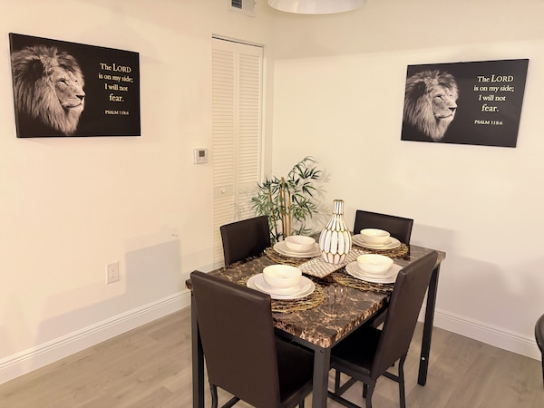 Modern 2-bedroom Unit Withbeautiful Finishes. - Sunrise, FL