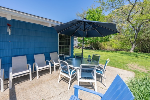 Montauk Escape3br, 2ba, Steps From The Beach, Bbq Grill, Patio, Outdoor Shower - Montauk Point State Park, Montauk