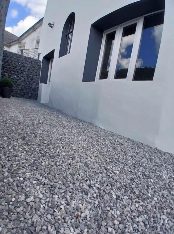 Whole House: Accommodation - Larouillies, France - Avesnes-sur-Helpe