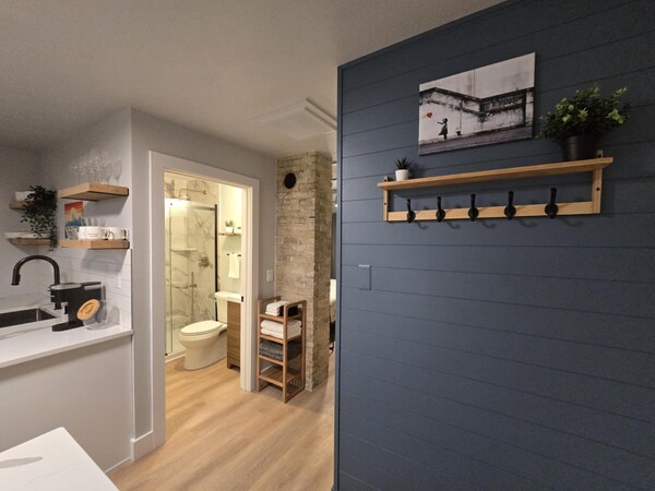 Stylish Modern Studio In Vibrant Walker's Point - Milwaukee, WI