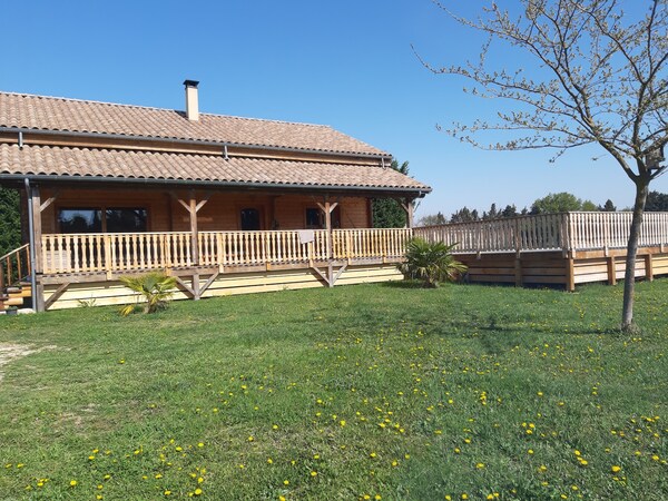 Chalet With Pool - Le Pontet