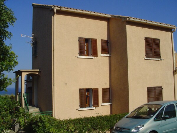 2km From Sandy Beaches, Comfortable Apartment In Quiet Detached Villa - Bastia