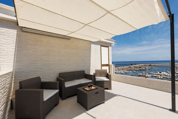 Donna Rosalía Sea View Apartment With Terrace/solarium Included. - Trabia