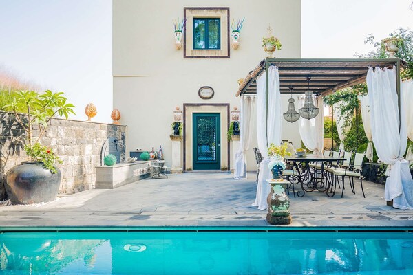 Villa Theater In Taormina, Charme With Private Pool Just In Front Isola Bella - Taormina