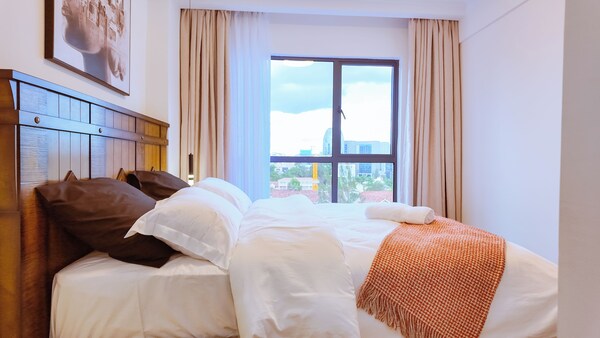 Tulia At Marina Bay: Stylish 1bd With Stunning Westlands Views - Nairobi