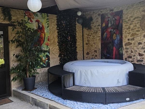 Cottage For 8 With Fireplace And Spa In Biron - Dordogne
