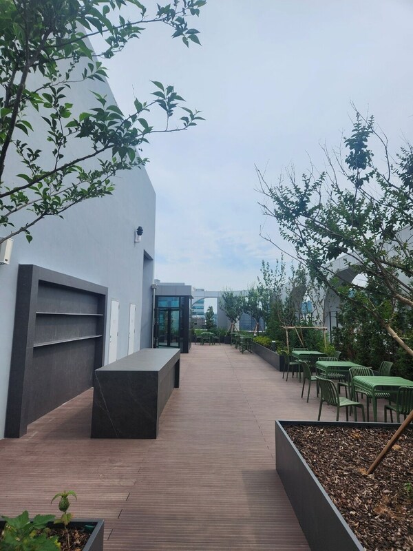 A Comfortable House,  Dongdaemun History & Culture Park Station - Seul