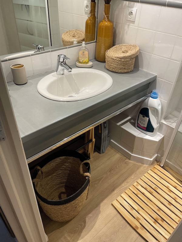 Unusual Apartment "Les Fontaines - Tourrettes-sur-Loup