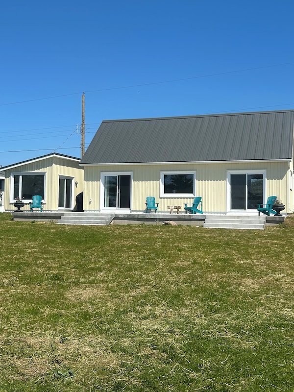Private Oceanfront Cottage In Scots Bay  Your Quiet Escape On The Bay Of Fundy - Nova Scotia