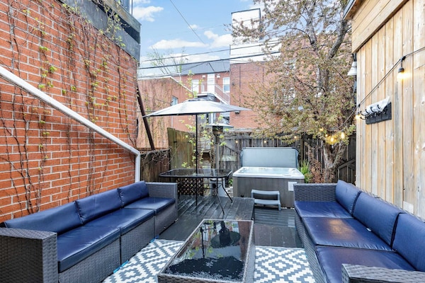Spacious & Stylish Downtown Retreat |Hot Tub - 朗基爾
