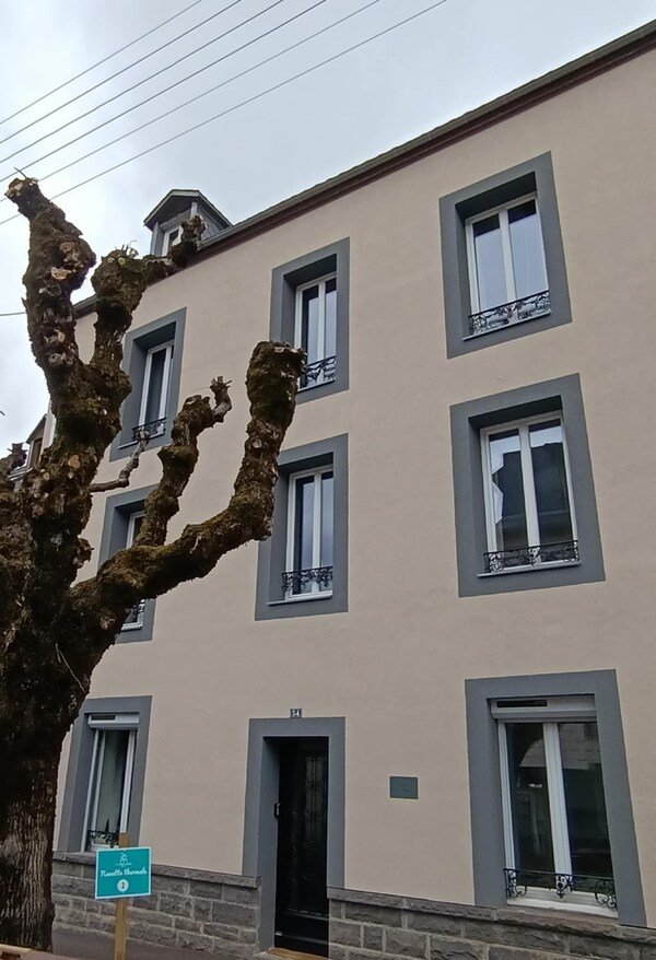 La Villa De L'angle - Maison Familiale De Charme - Jusqu'à 10 Voyageurs - La Bourboule