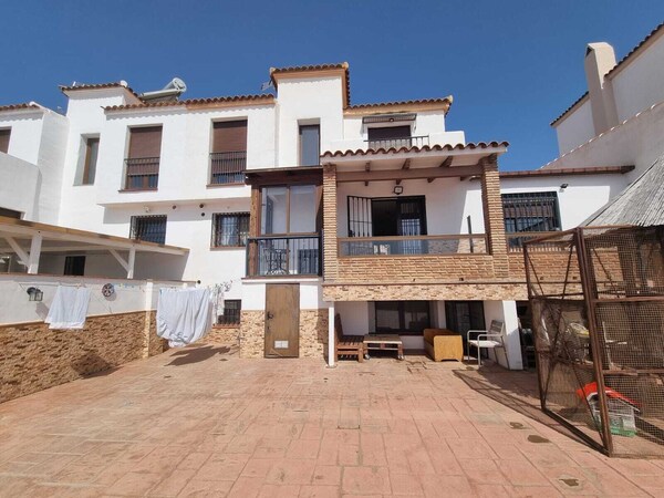 Chalet Isla Ibiza - Casa Adosada Con 5 Dormitorios Y Terraza By Hi Nerja - Nerja